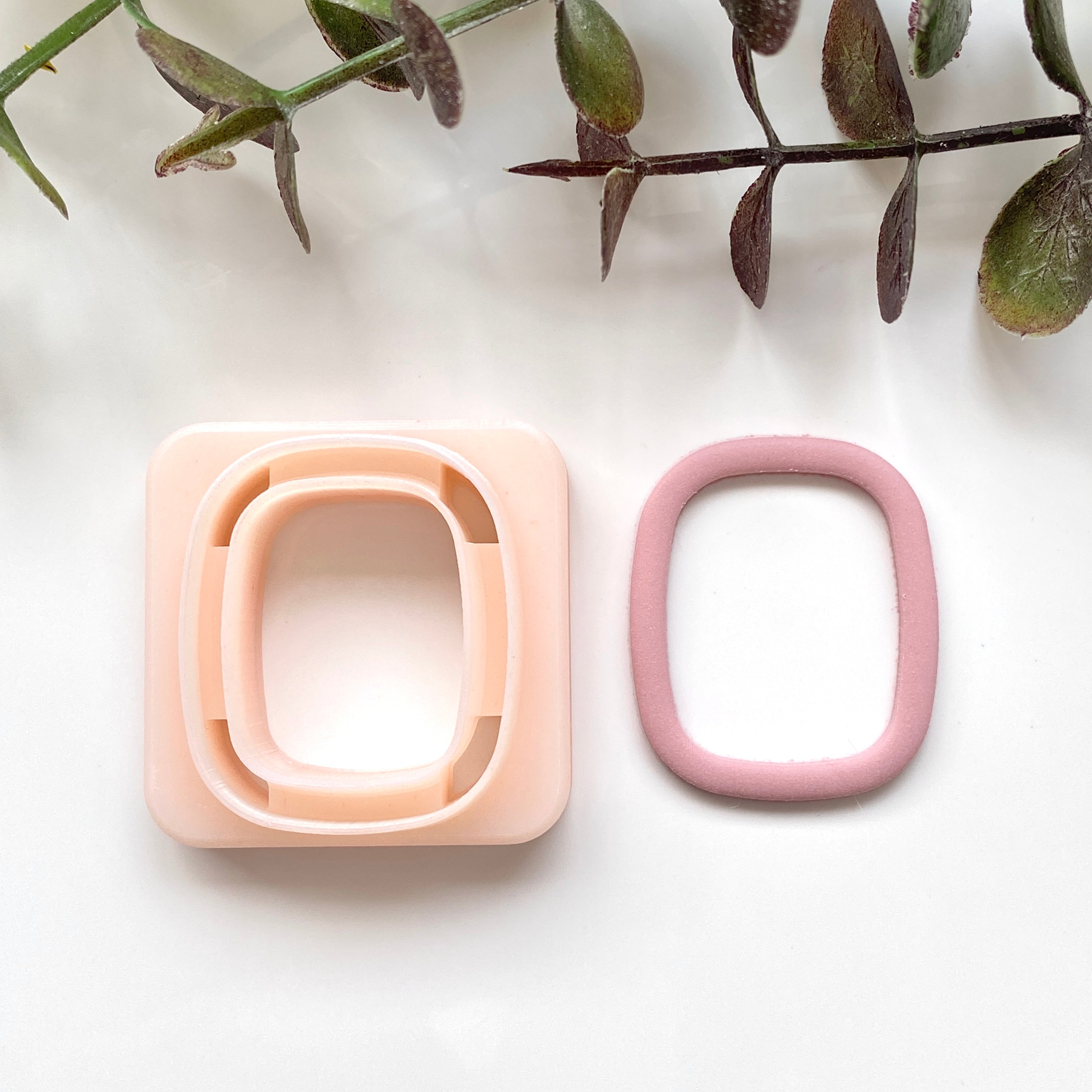 Poofy Rectangle Bezel – Cutterglobe