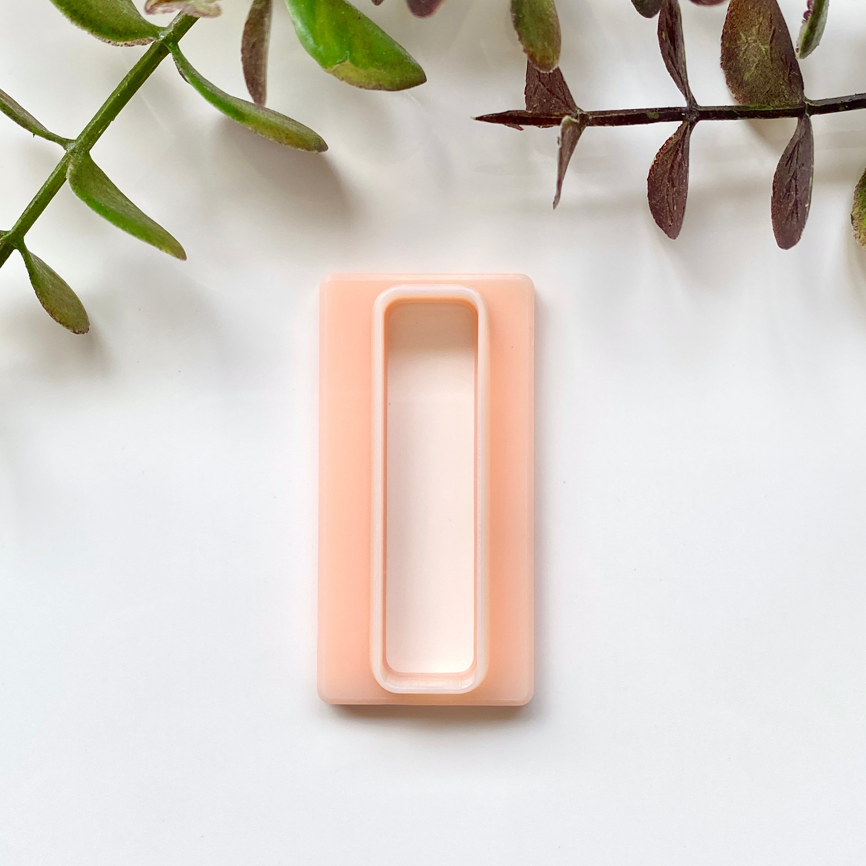 Rectangle Rd Huggie – Cutterglobe