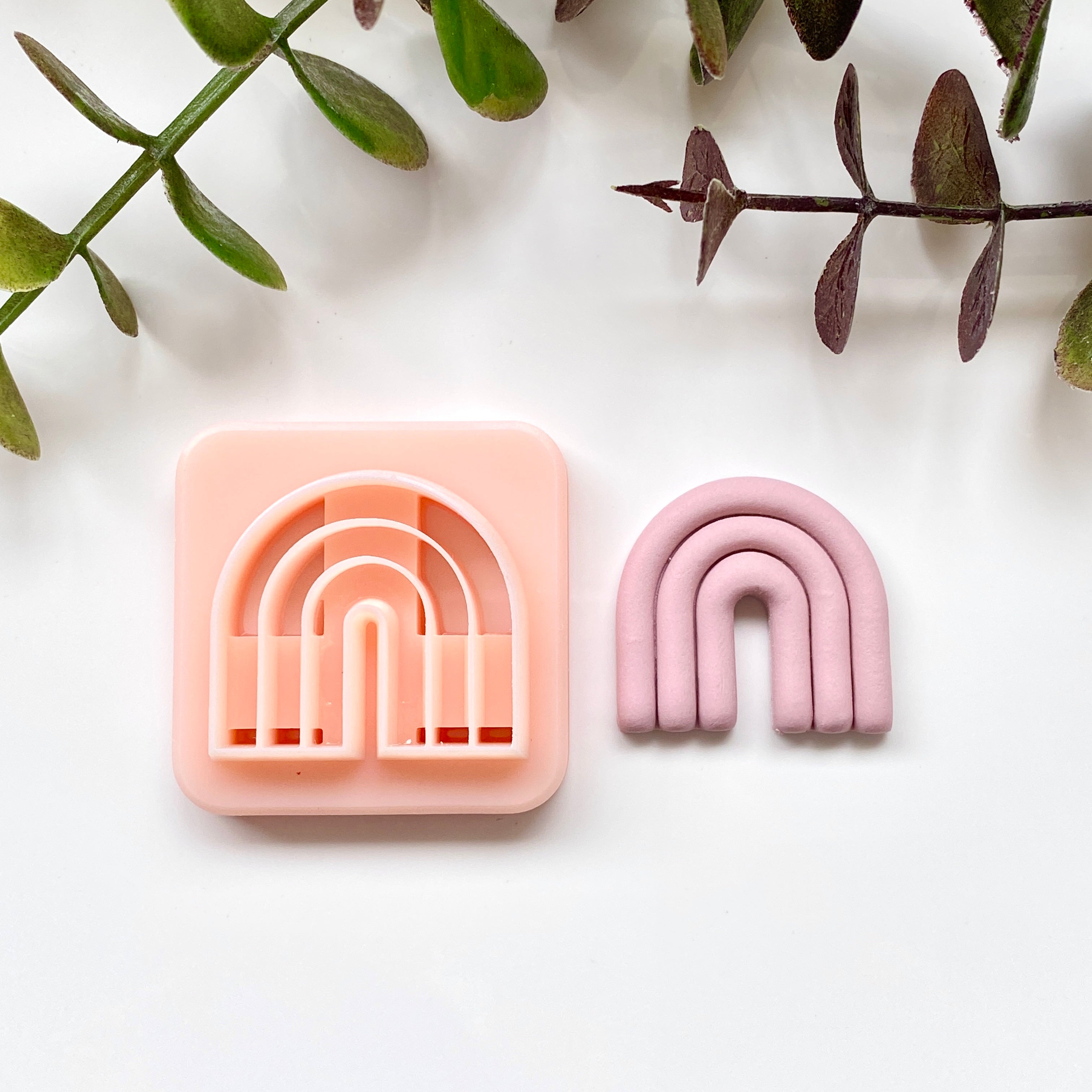 3 Lines Arch Extruded Dupe – Cutterglobe