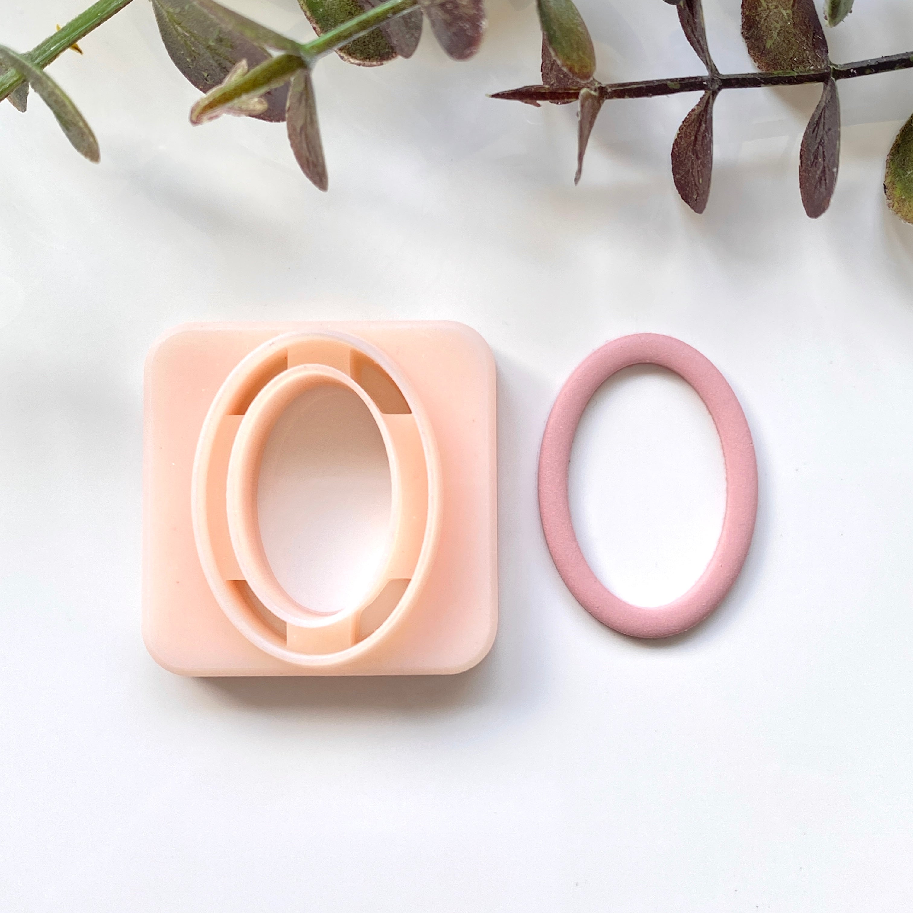 Oval Bezel – Cutterglobe