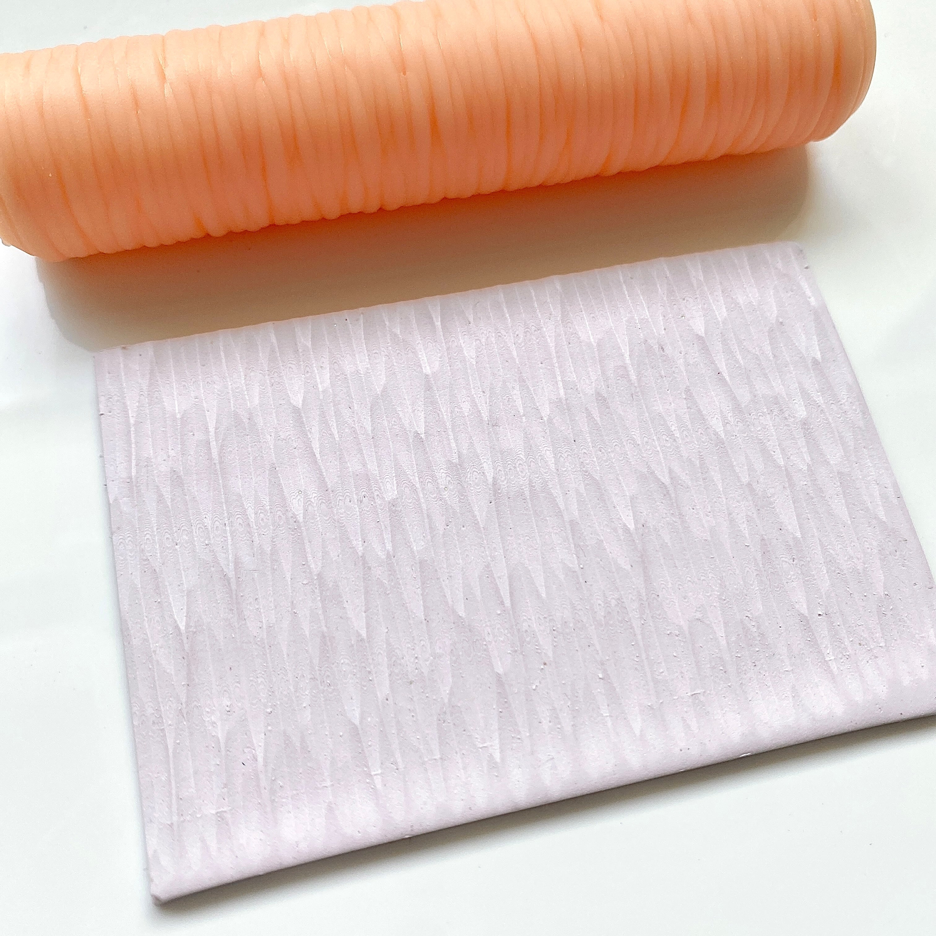 Chiseled Texture Roller – Cutterglobe