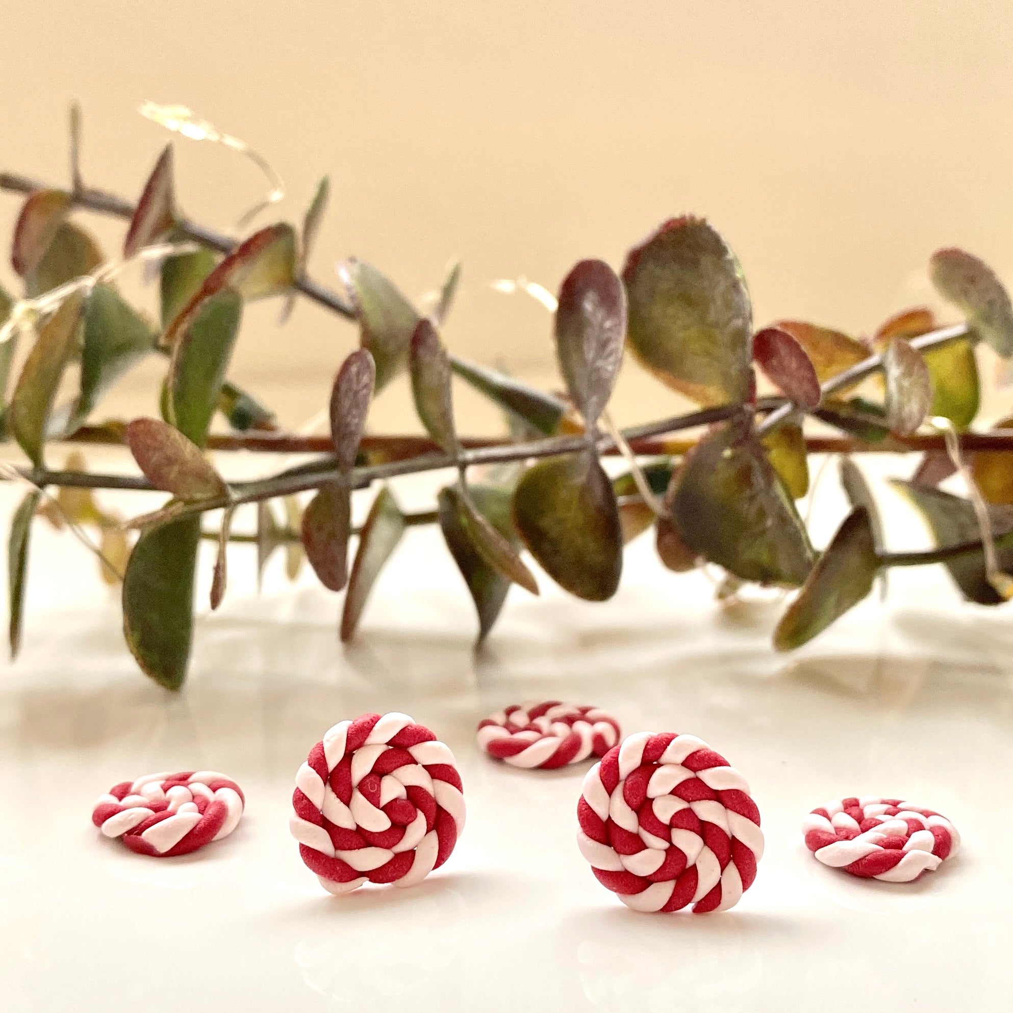 Red White Twists Studs – Cutterglobe