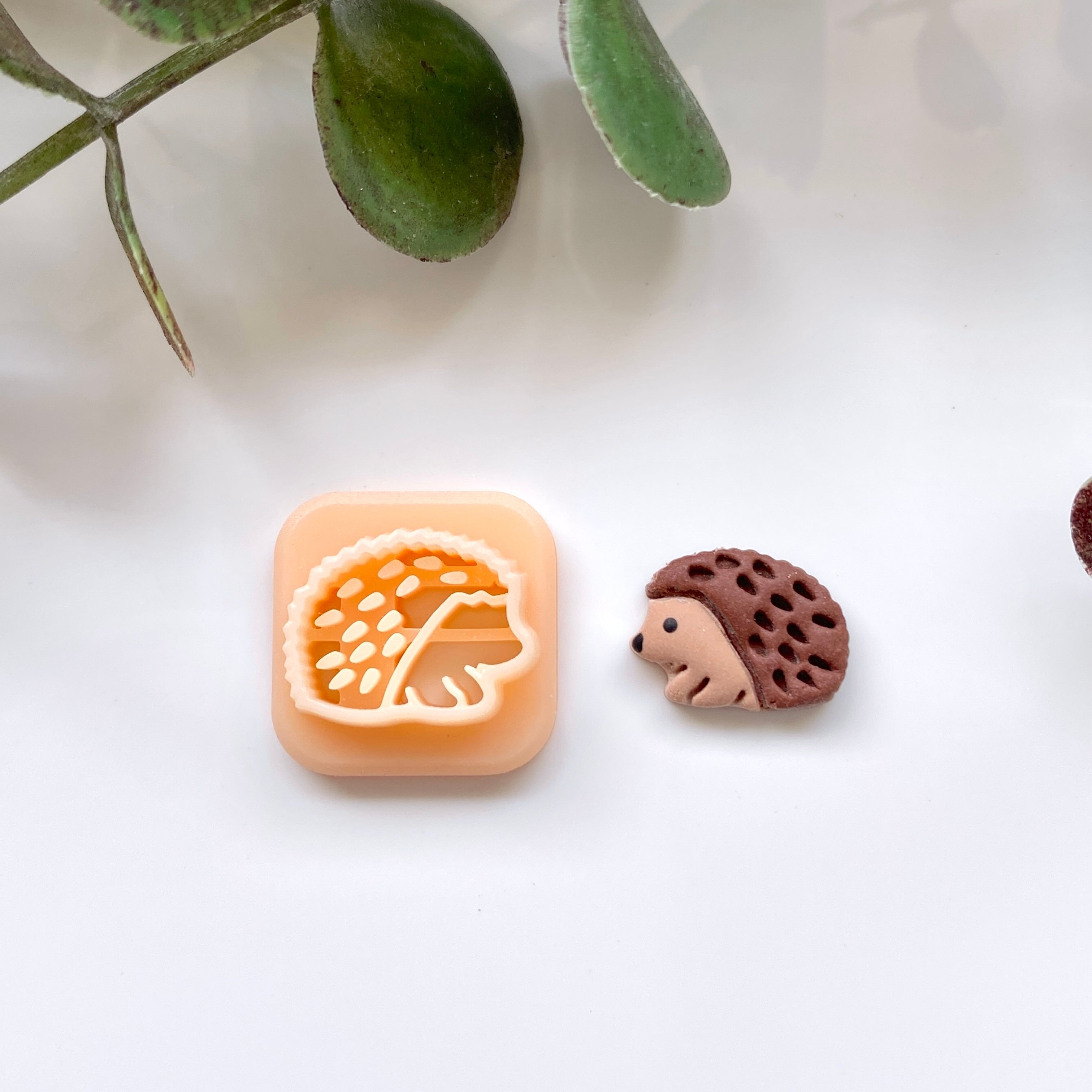 Hedgehog Stud – Cutterglobe