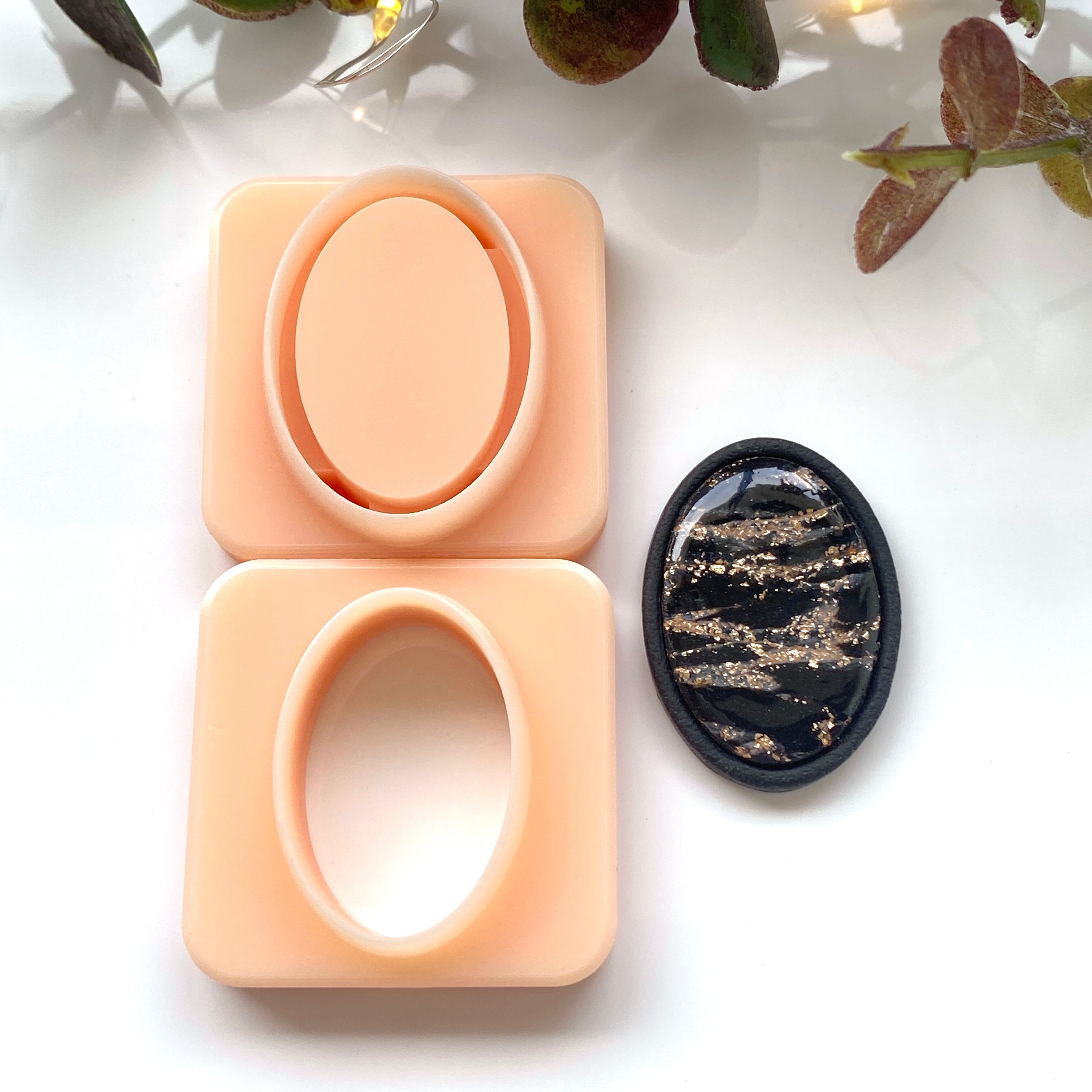 Oval Embedded Set – Cutterglobe