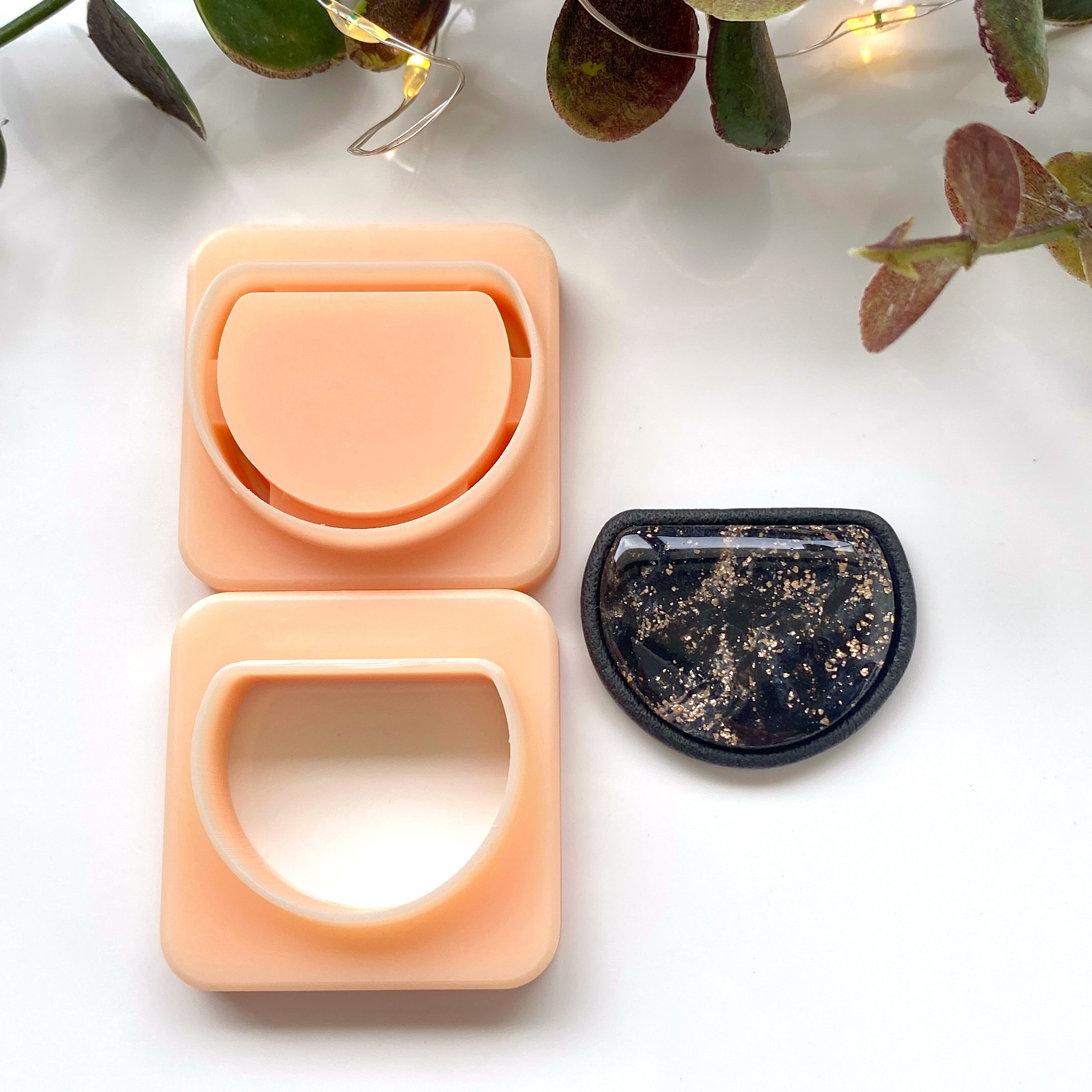 Poofy Semicircle Embedded Set – Cutterglobe