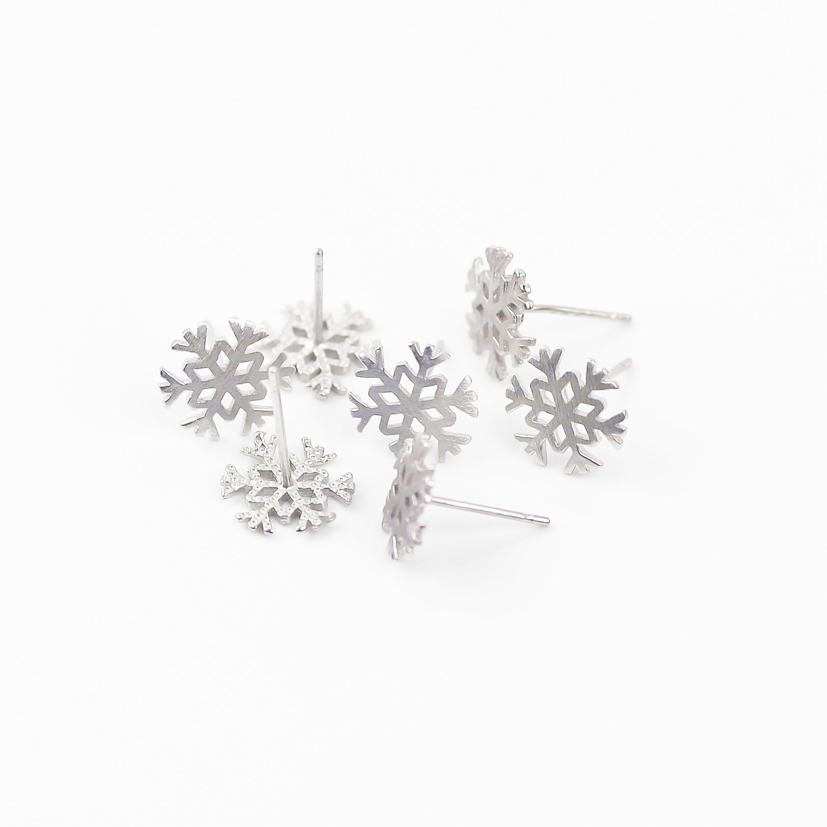 Snowflake Studs – Cutterglobe