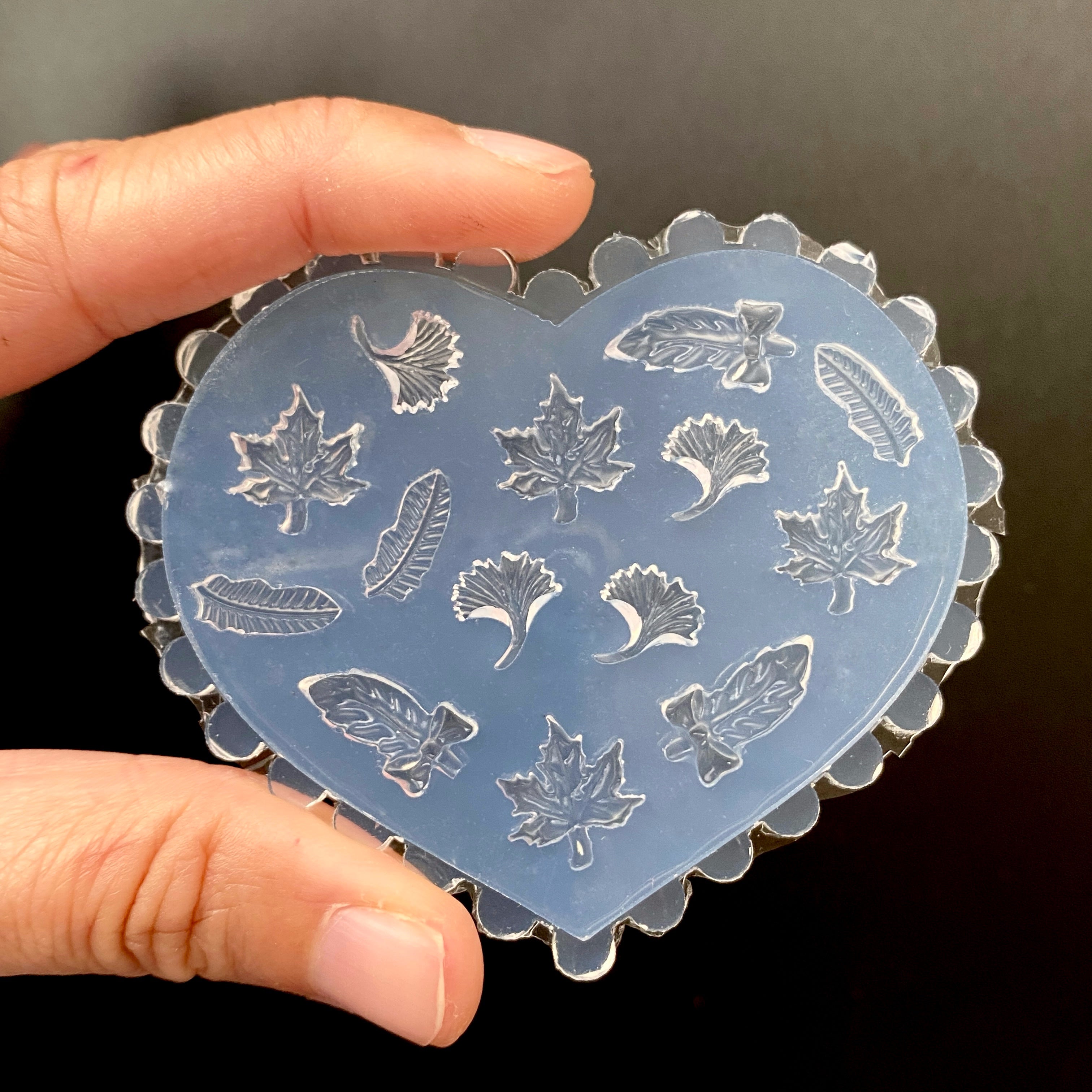 Autumn Leaves Mold – Cutterglobe