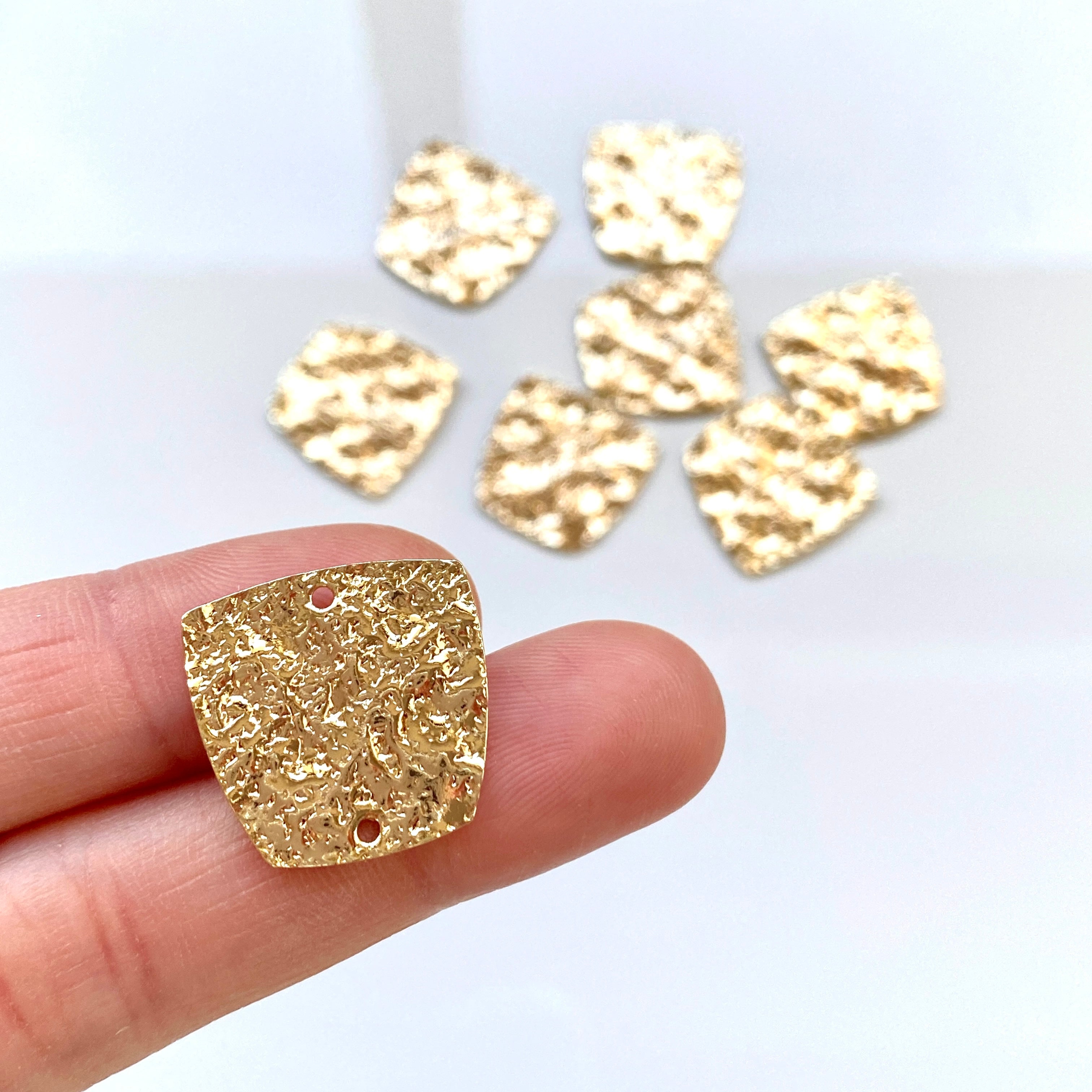 Trapezium Hammered Connector (10 pcs) – Cutterglobe