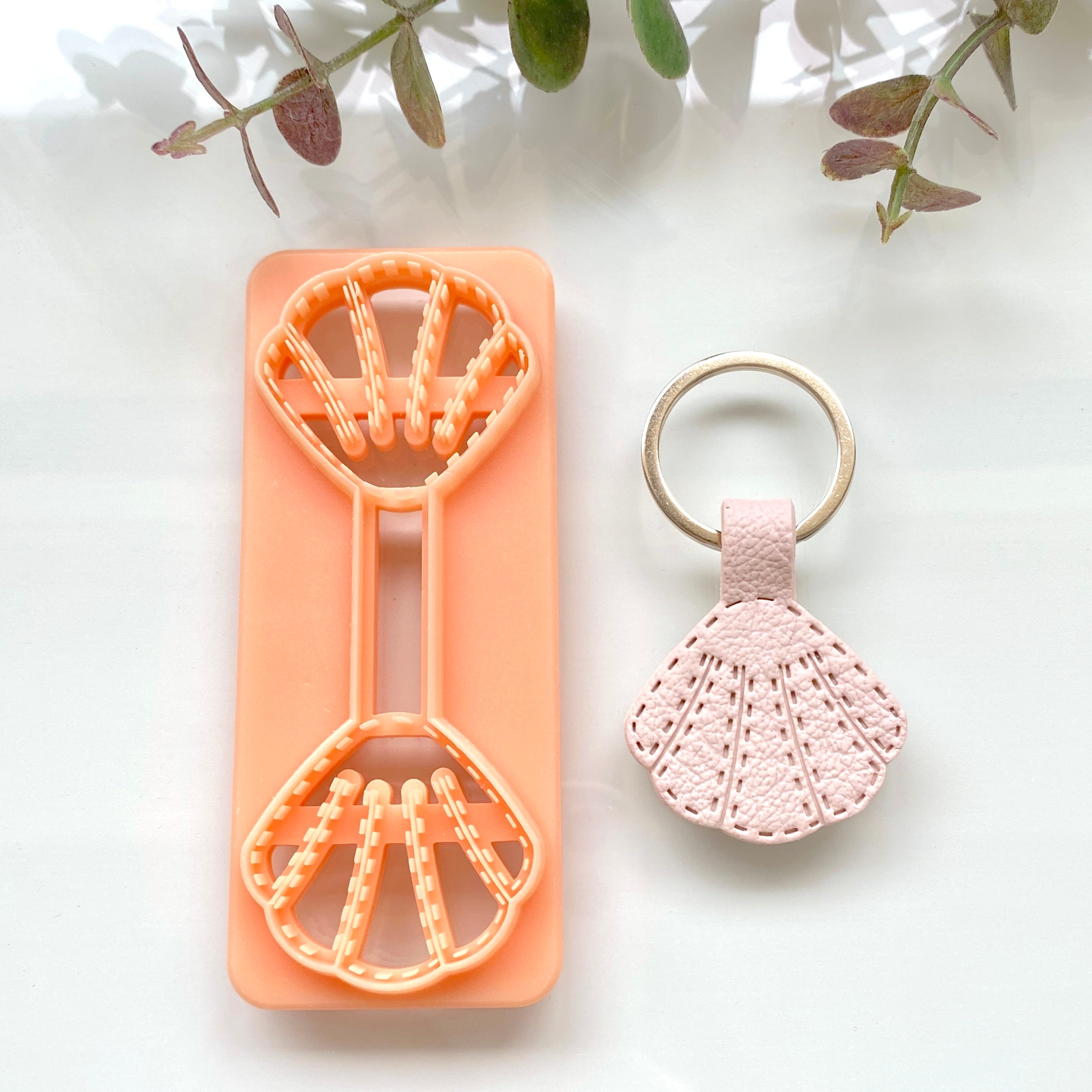 Sea Shell Stitch Keychain – Cutterglobe
