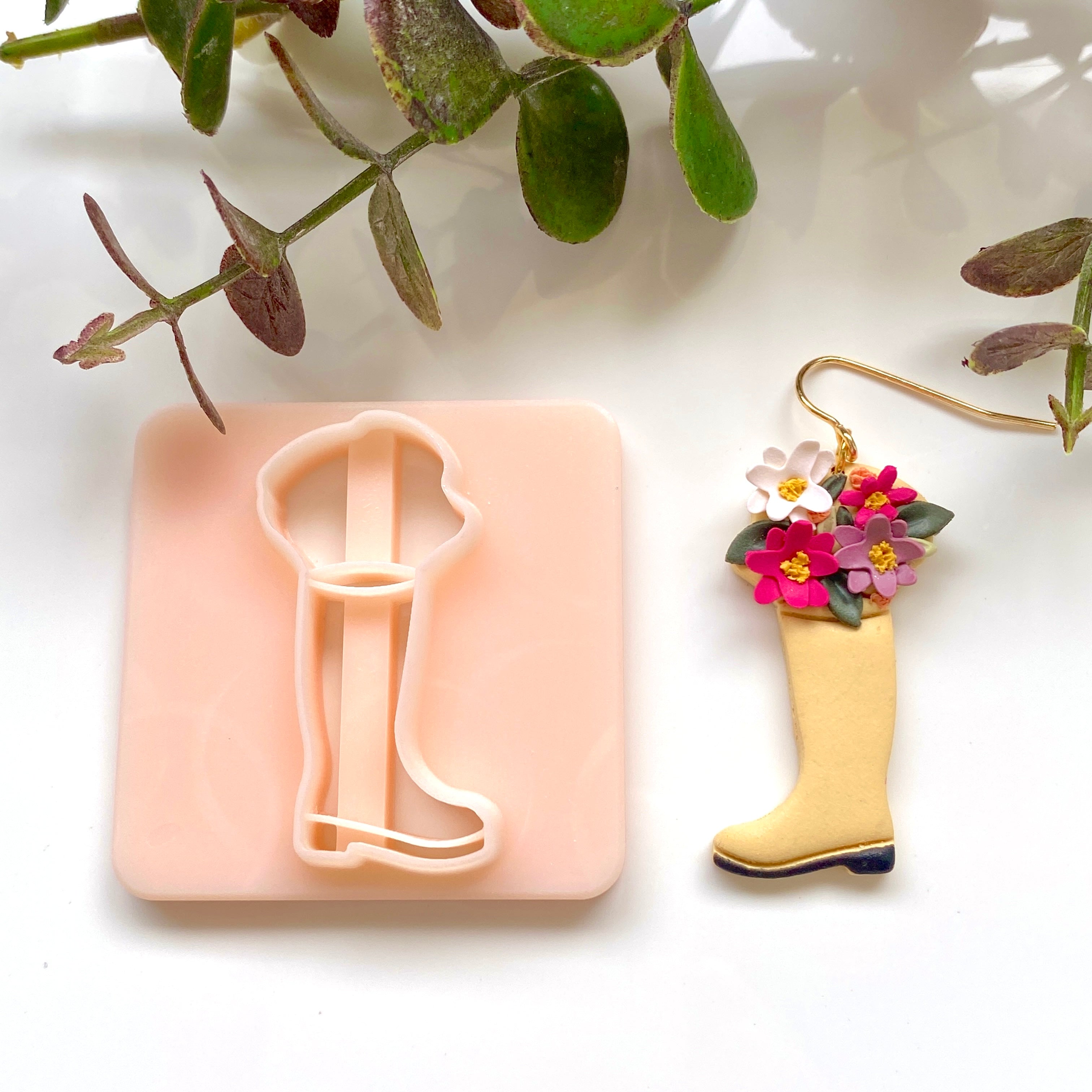 Rain Boots Filler – Cutterglobe