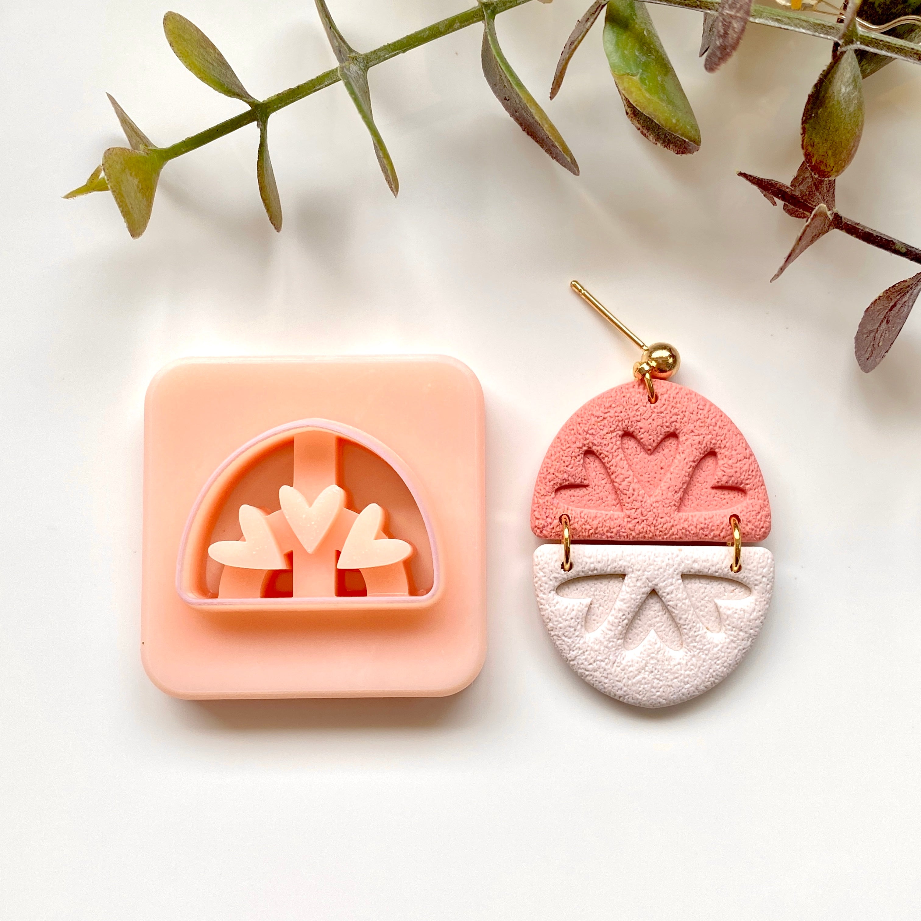 Triple Hearts Semicircle – Cutterglobe